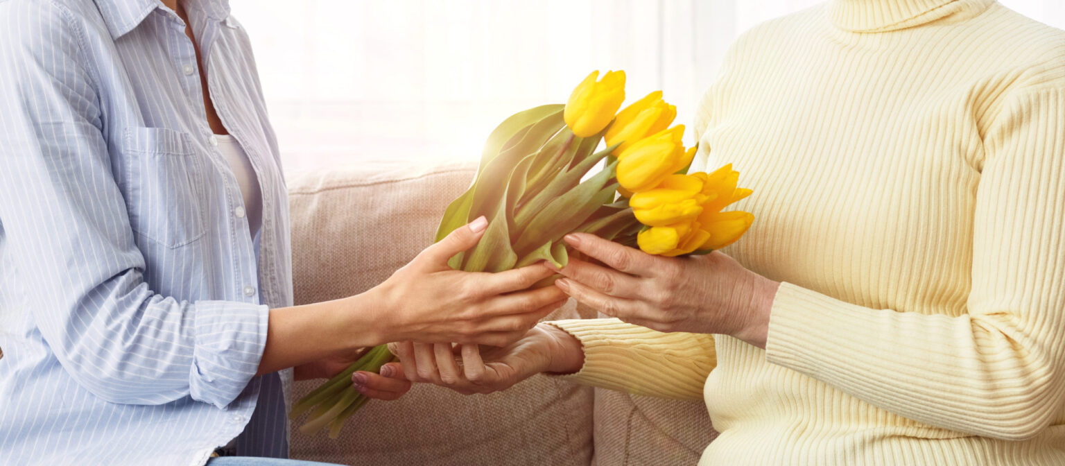 Why Giving Flowers Is So Important - Rachel Cho Floral Design